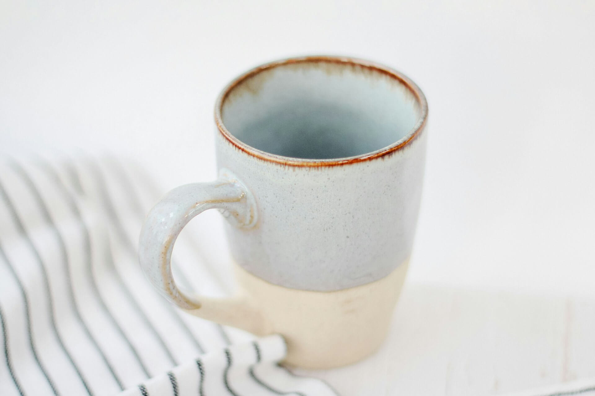 9 Unique Handmade Ceramic Mugs You'll Fall In Love With - Green With Less