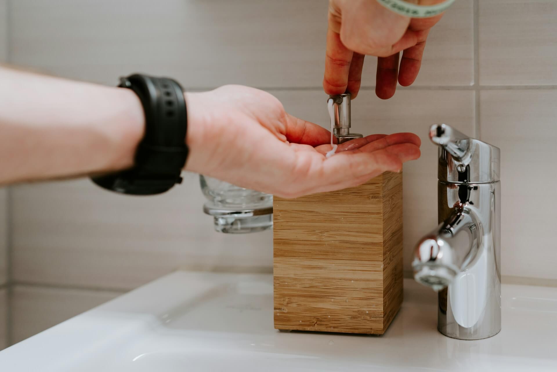 12 Best Natural & Non-Toxic Hand Soap Brands For Clean Skin - Green ...